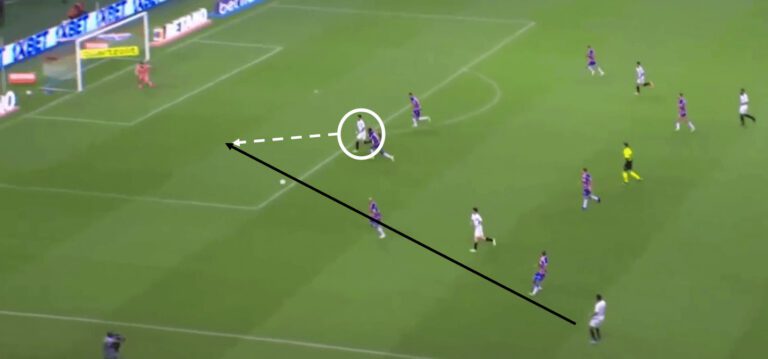 Tactical Theory: How to coach the movement of Luis Suárez – tactical ...